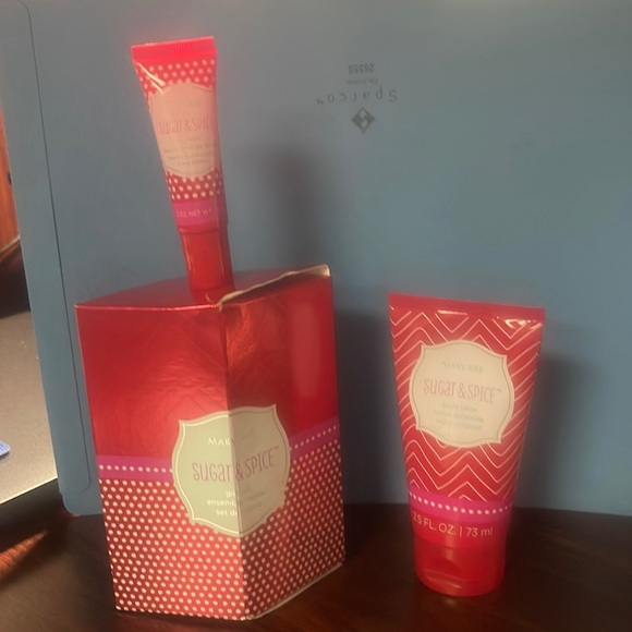 Mary Kay | Bath & Body | Mary Kay Sugar Spice Gift Set Lip Balm And ...